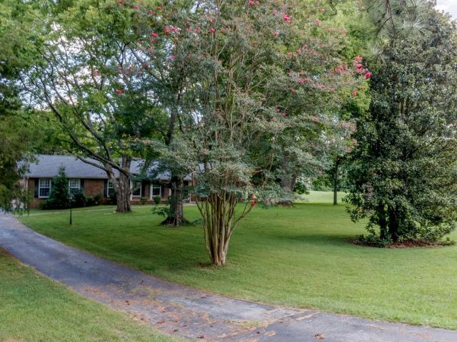 1735 Cedarcroft Dr