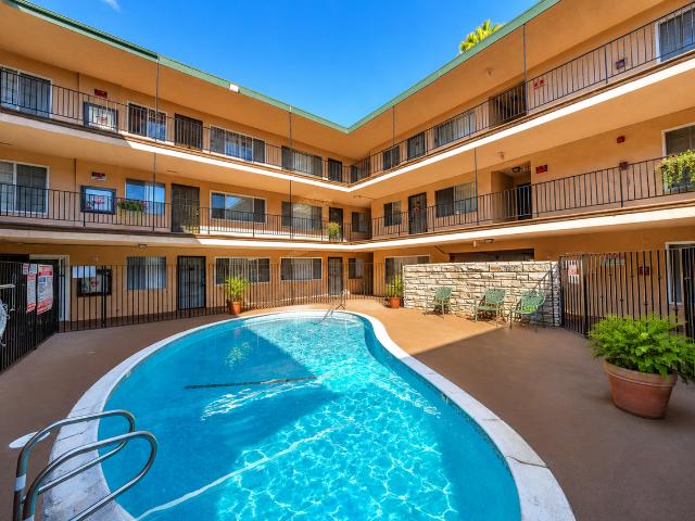 1735 Coronado Ave. 2 Bedroom Apartment for Rent at 1735 Coronado Ave, Long Beach, CA 90804 Lee School