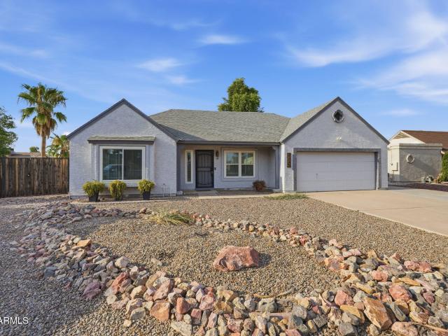 1735 e stephens drive