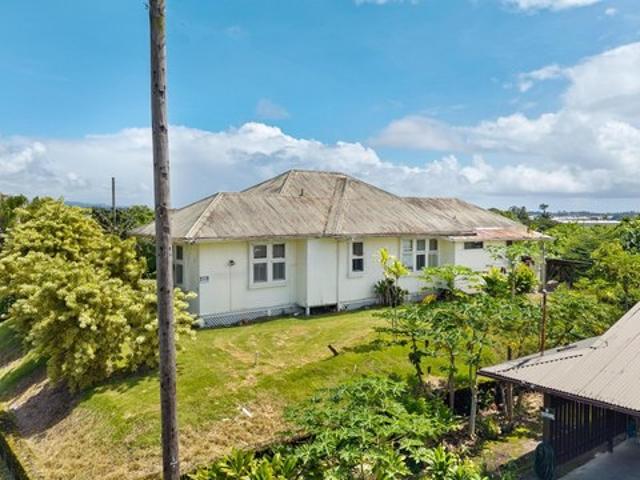 1735 Kinoole St, Hilo, HI 96720