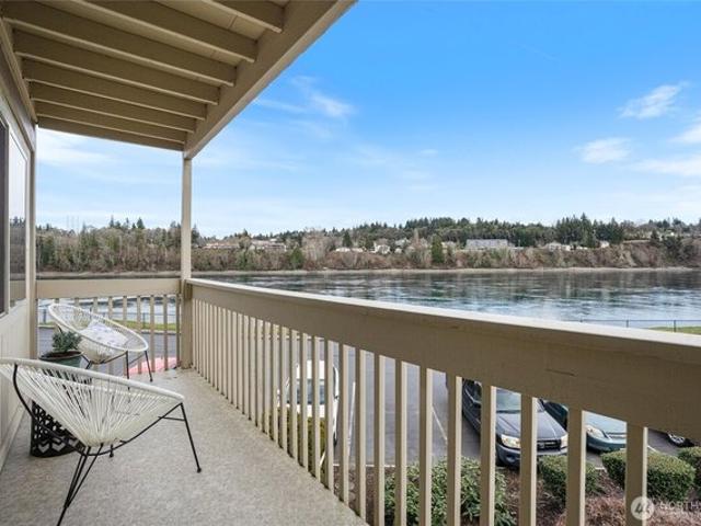 1735 Park Ave Apt B201, Bremerton, WA 98337