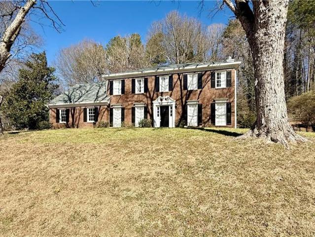 1735 Ridgefield Drive