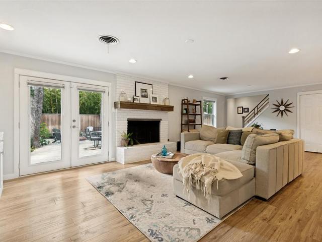 1735 Sunnybrook Drive