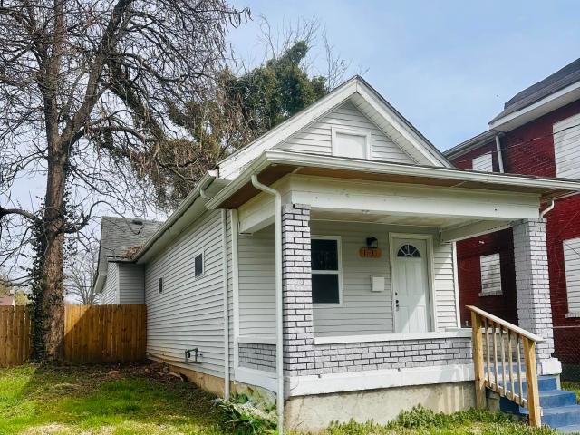 1735 W Ormsby Ave