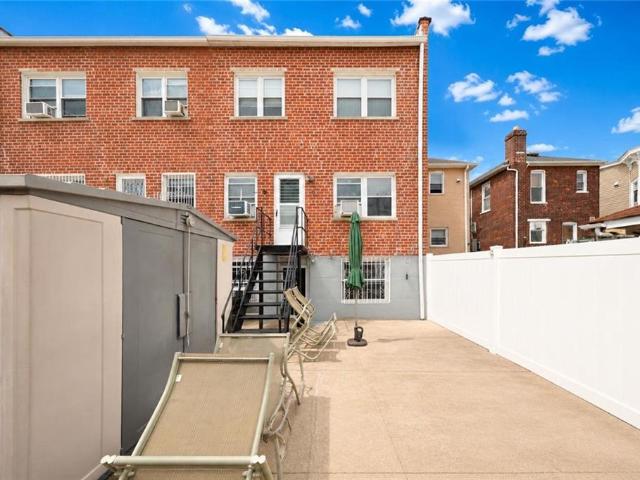 1735 70th Street