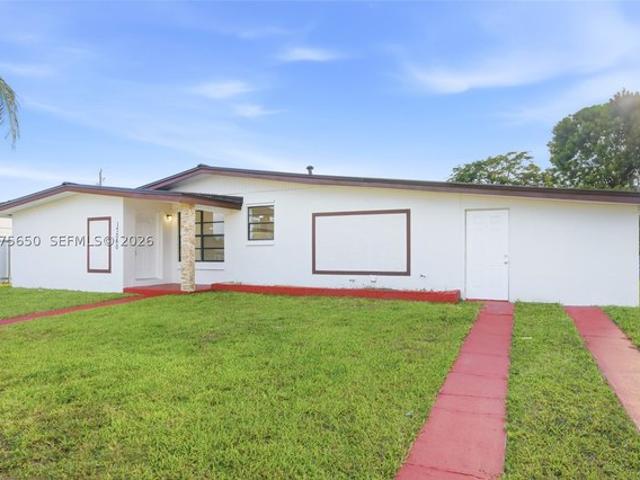 17360 SW 121st Ave, Miami, FL 33177