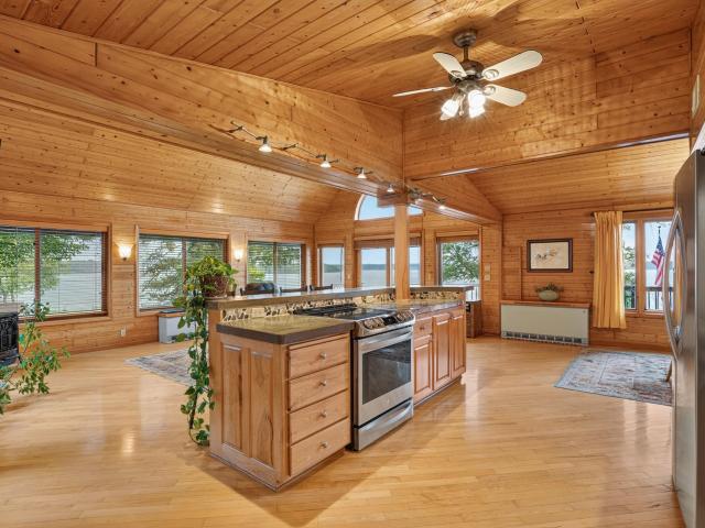 17365 Sunset Trail