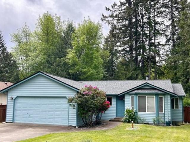 1736 Island Dr NW, Olympia, WA 98502