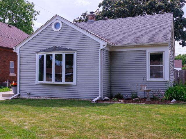 1736 Lathrop Ave