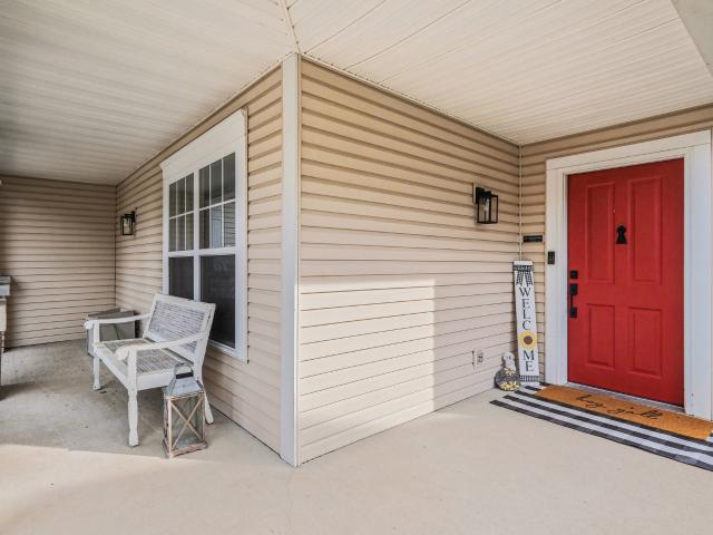 1736 Stone Hollow Ct