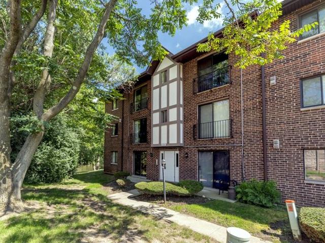 1736 S Washington St Unit G33, Naperville, IL 60565