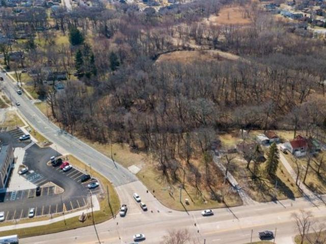 1736 Saint John Rd, Schererville, IN 46375