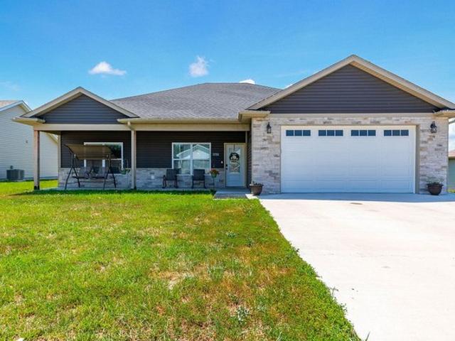 1736 Savannah Ct, Mexico, MO 65265