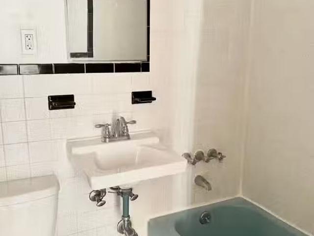 1736 Second Avenue, 3 A, New York, NY 10128