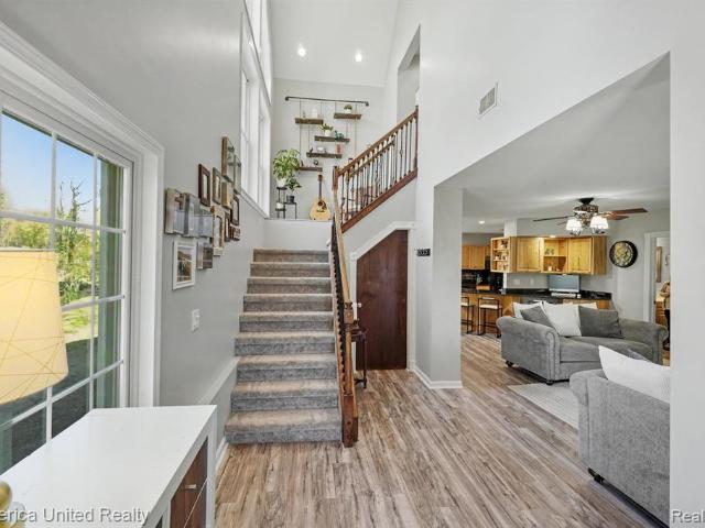1736 Shoreline Drive