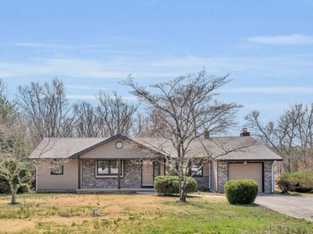 1736 Winslow Rd, Williamstown, NJ 08094