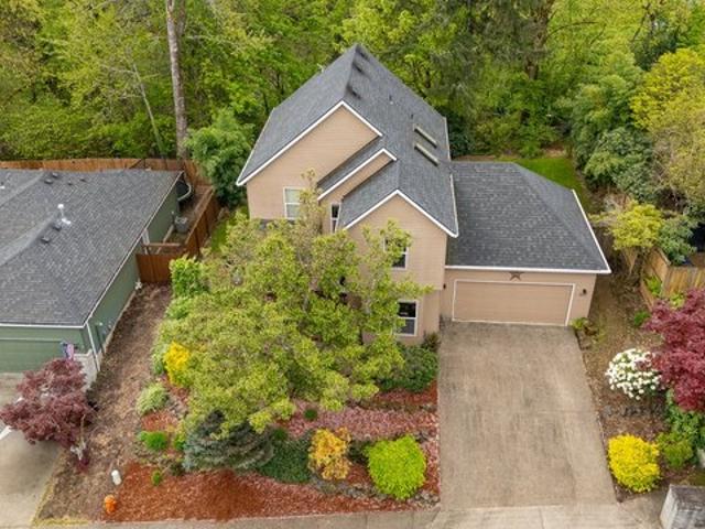 17377 Wake Robin Cir, Oregon City, OR 97045