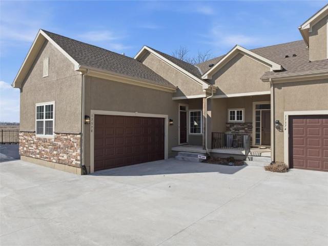 17378 S Raintree Dr, Unit BLDG J 37, Olathe, KS 66062 | MLS #2599