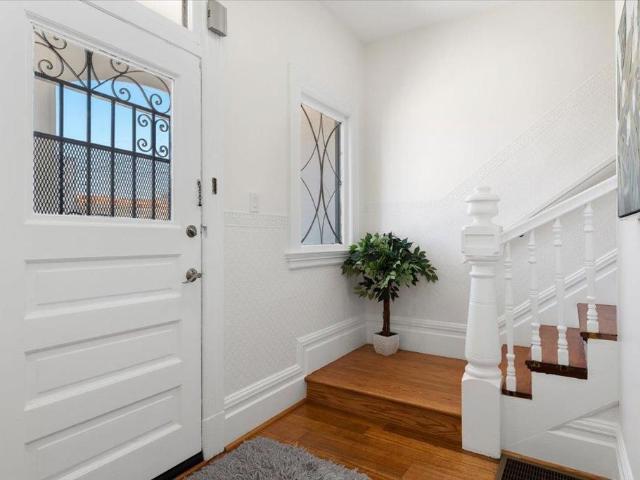 1737 McKinnon