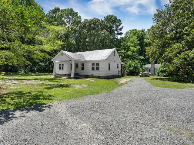 1737 Pinopolis Road