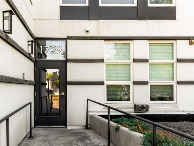 1738 N Franklin Street # 4D