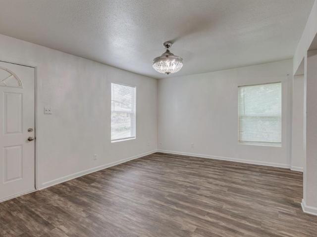 1738 Oak Hill Circle