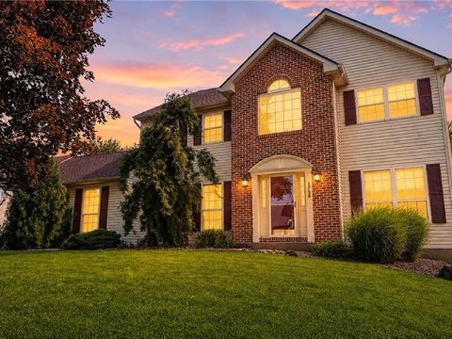 1738 Crownwood St, Allentown, PA 18103