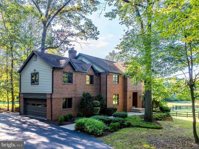 1738 Dressage Dr, Reston, VA 20190