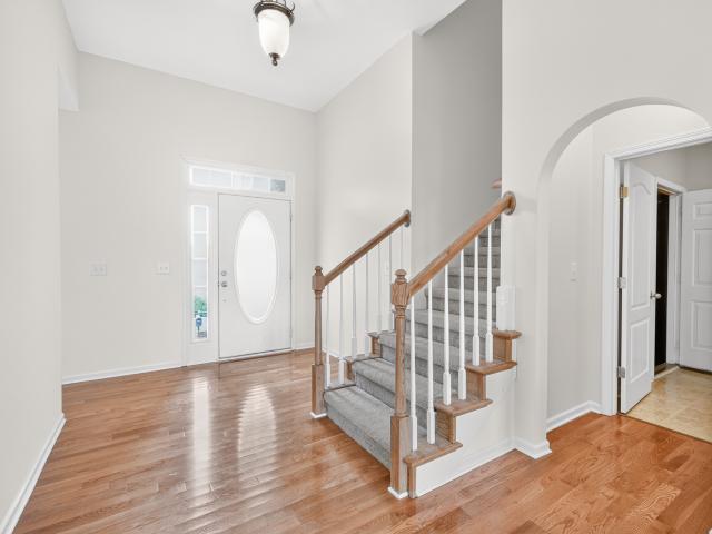 1738 Dryden Dr