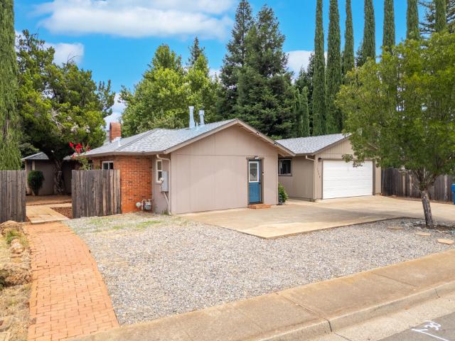 1738 Lazelle Court