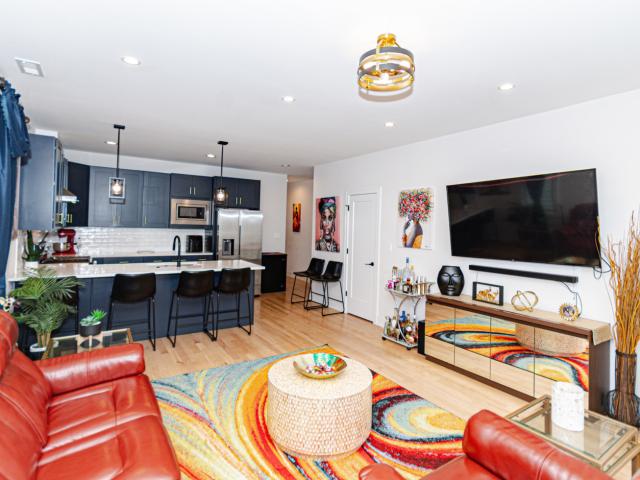 1738 W 17th Street # 2