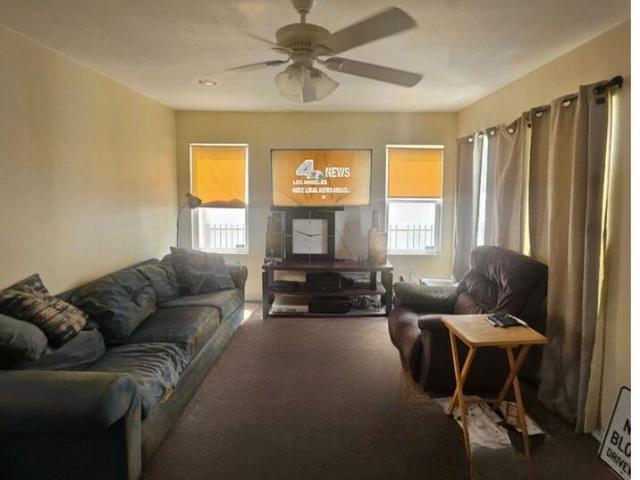 1738 W 66th Street