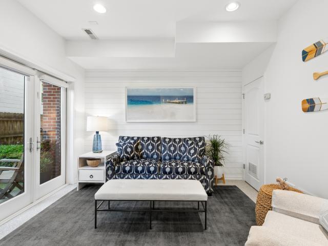 1738 W Diversey Parkway # 3