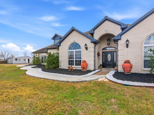 1739 Old Goliad Road