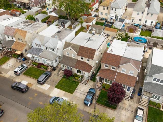 1739 East 38th Street