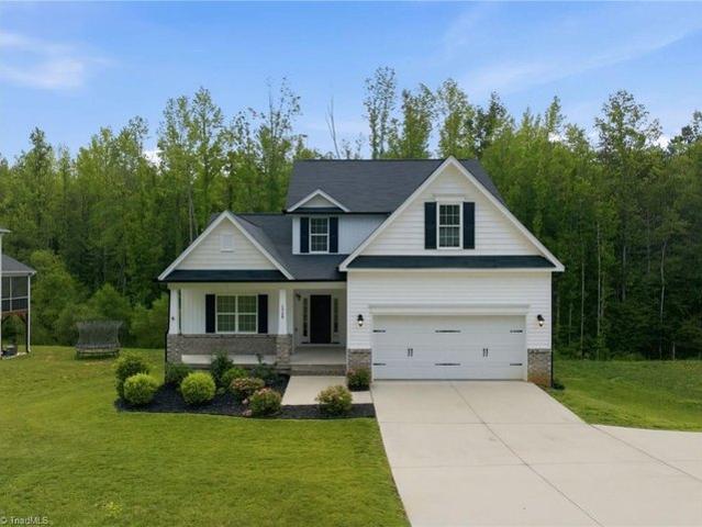 1739 Ramhurst Dr, Clemmons, NC 27012