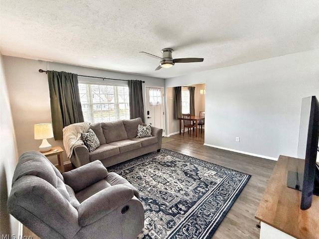 1739 Ridgeview Drive