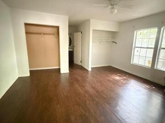 1739 Sacramento