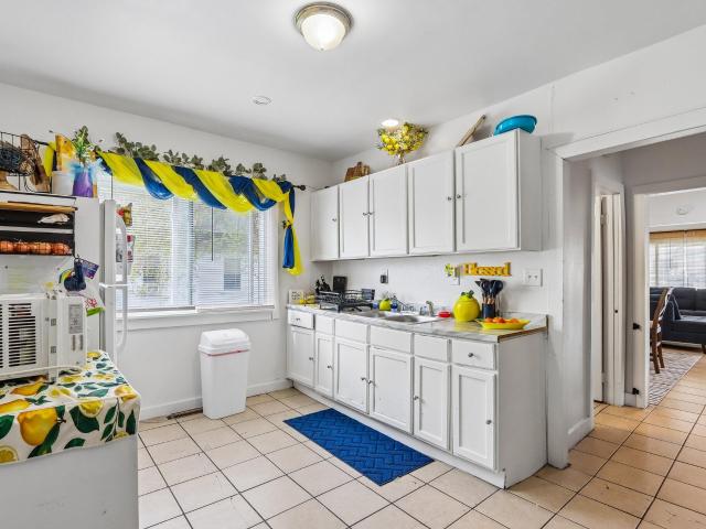 1739 W Custer Ave, Unit 1741