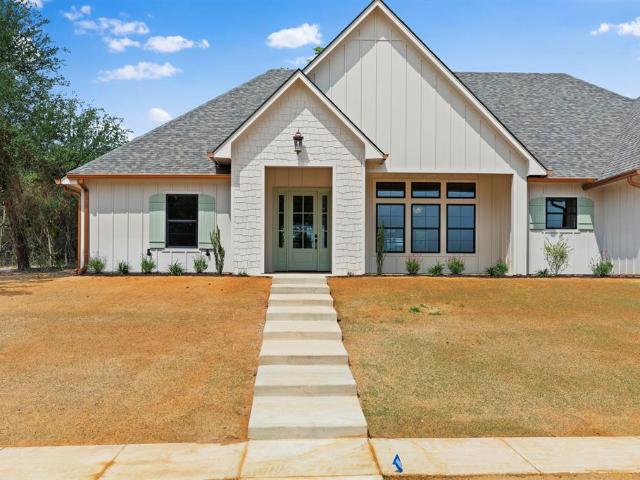 17300 Woodcrest Cir, Lindale, TX 75771 | MLS #21198 | Compass