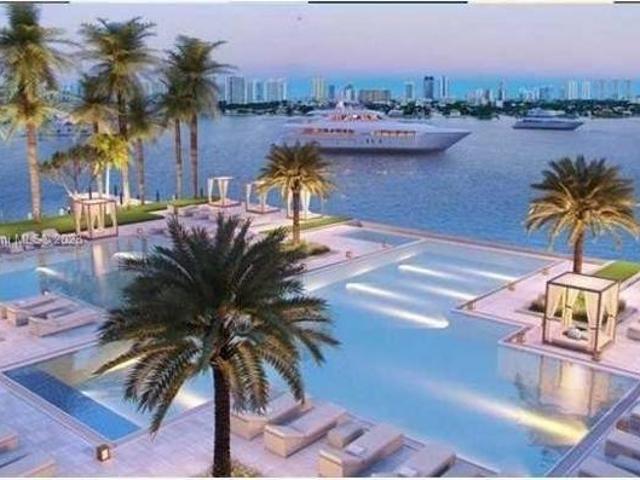 17301 Biscayne Blvd #1404, North Miami, FL 33160