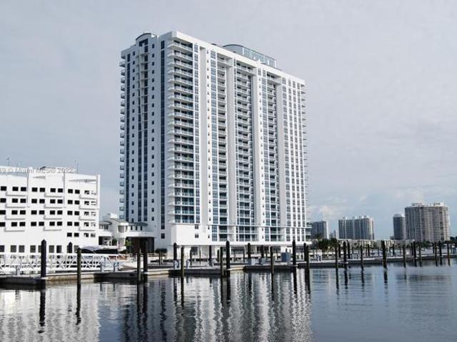 17301 Biscayne Blvd #1409 North Miami Beach, FL 33160