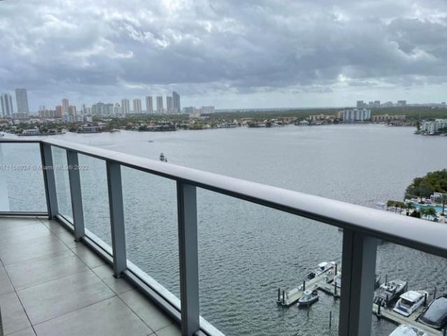 17301 Biscayne Blvd #1705 North Miami Beach, FL 33160