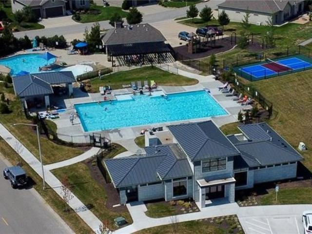 17308 Bradshaw St, Overland Park, KS 66221