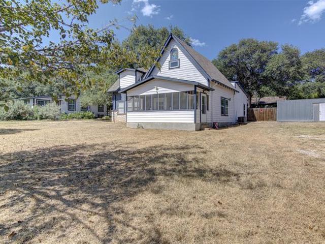 17308 E Darleen Dr, Leander, TX 78641