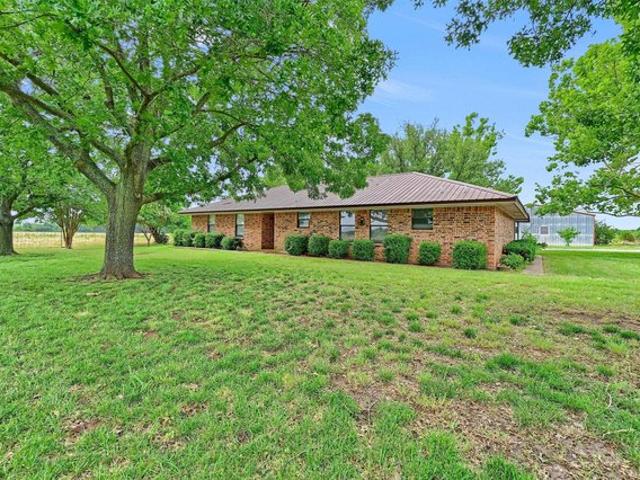 1730 Mackey Rd, Gunter, TX 75459