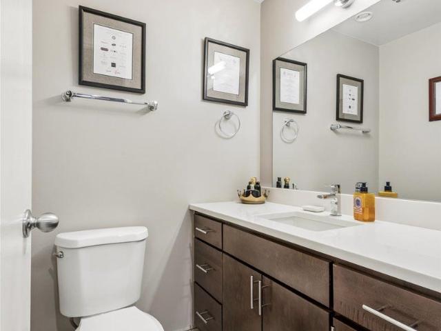 1730 N Clark Street Unit 101, Chicago, US, IL