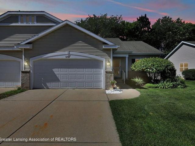 1730 N Crystal Cv, Haslett, MI 48840
