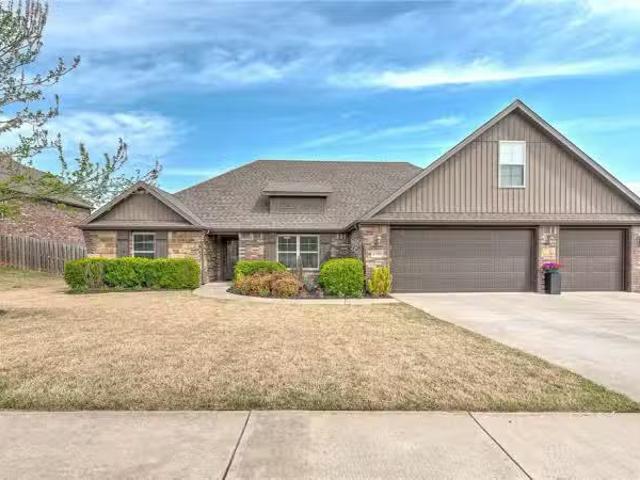 1730 ABBEY LN, CENTERTON, AR 72719 Single Family Residence For.