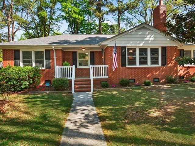 1730 Beaumont Dr, Greenville, NC 27858
